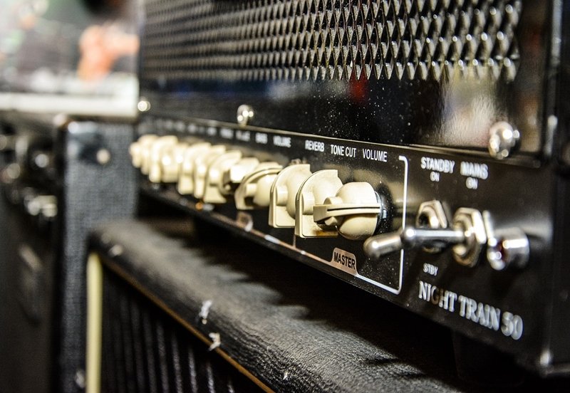 Why Is My Amp Losing Volume? Here Is Why