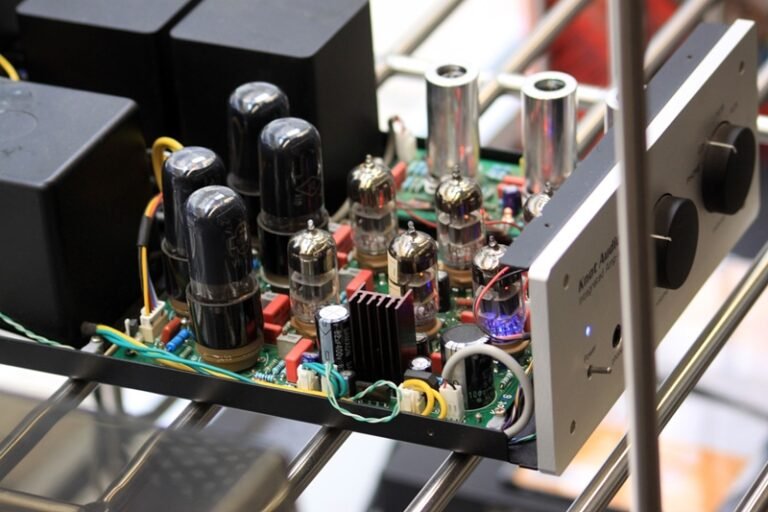 Why Is My Amp Losing Volume? Here Is Why