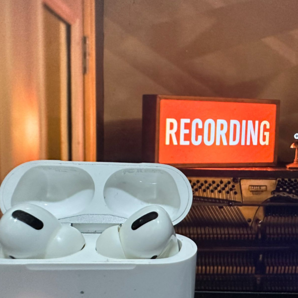 How To Use AirPods As Microphone When Recording - Do This