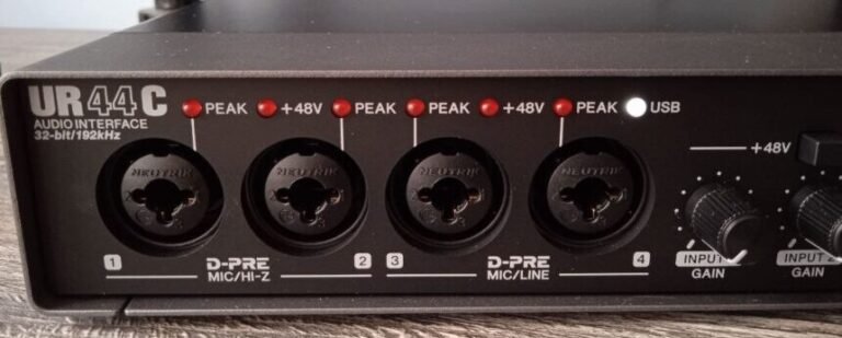 How Can I Connect Audio Interface Into Amp?